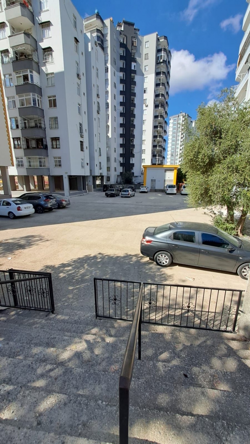 HUZUREVLERİ MAH. SATILIK Daire Çukurova Adana 200 m2 4,950,000 TL
